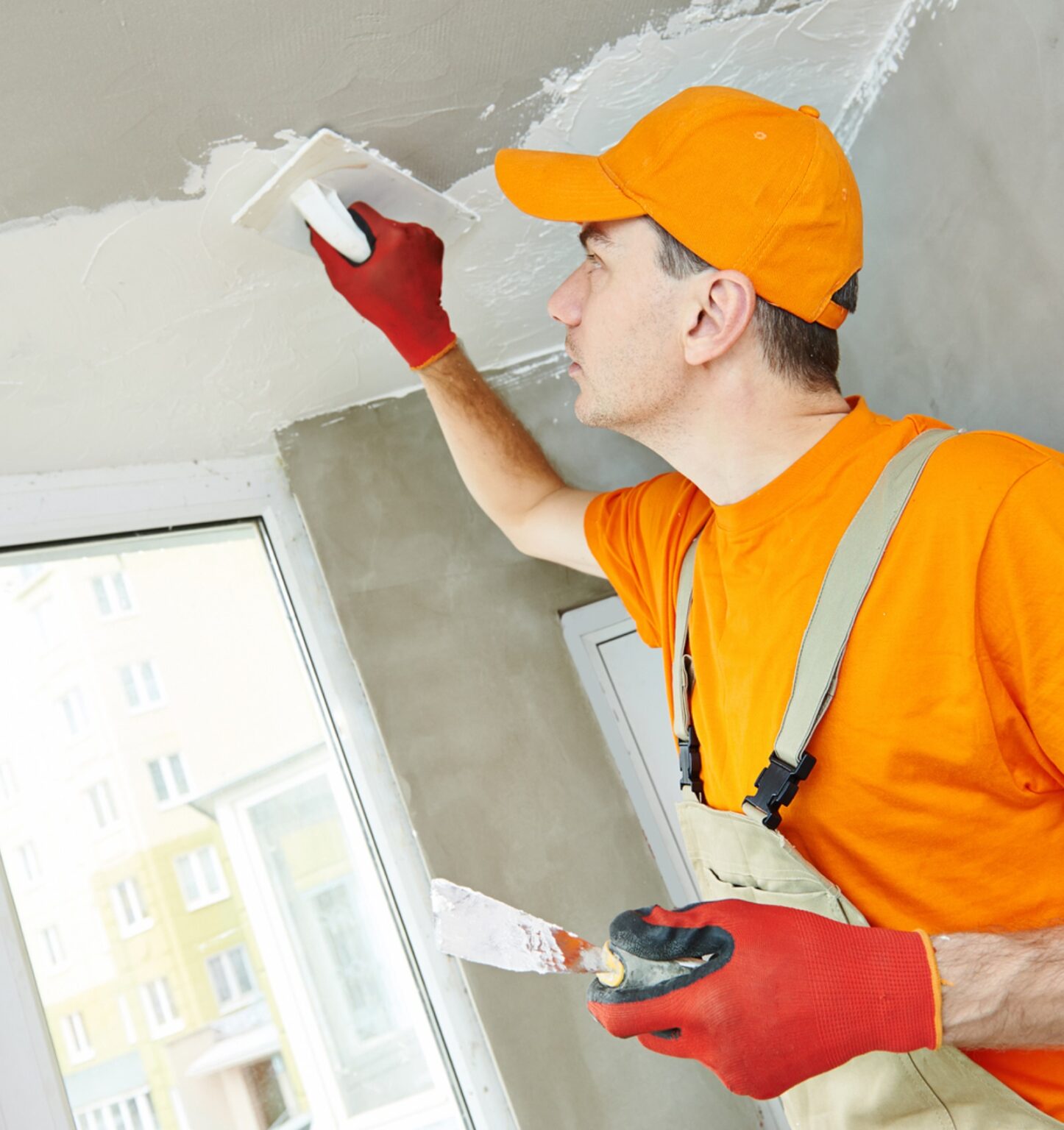 Hire Plastering Contractors To Refresh The Old House – The Qlean